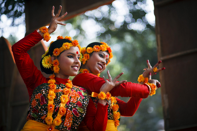 6. BANGLADESHI MUSIC AND DANCE – Group 9 English